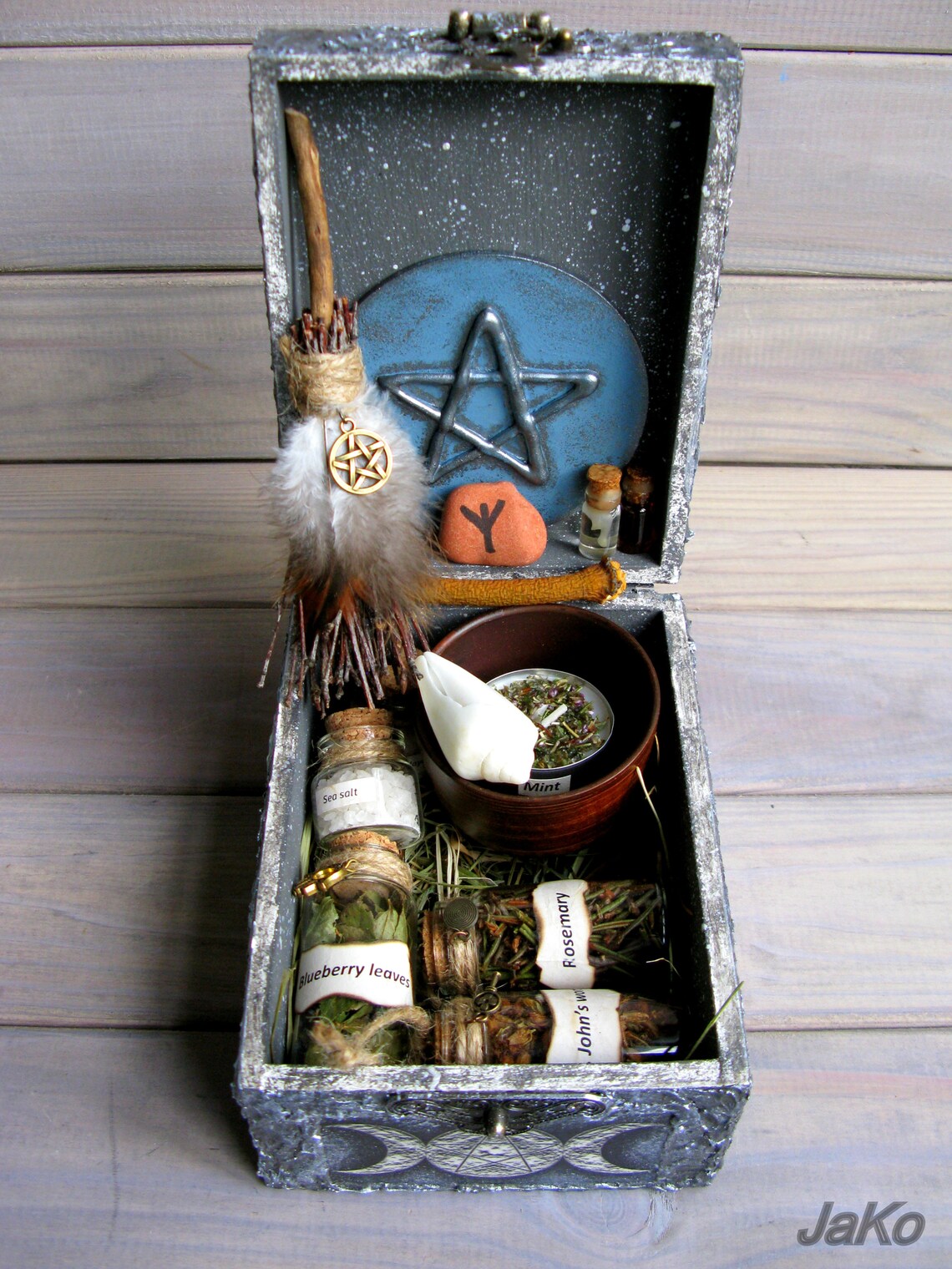 Beginner Witch Box/Witchcraft Starter Kit/Wiccan Altar Kit | Etsy