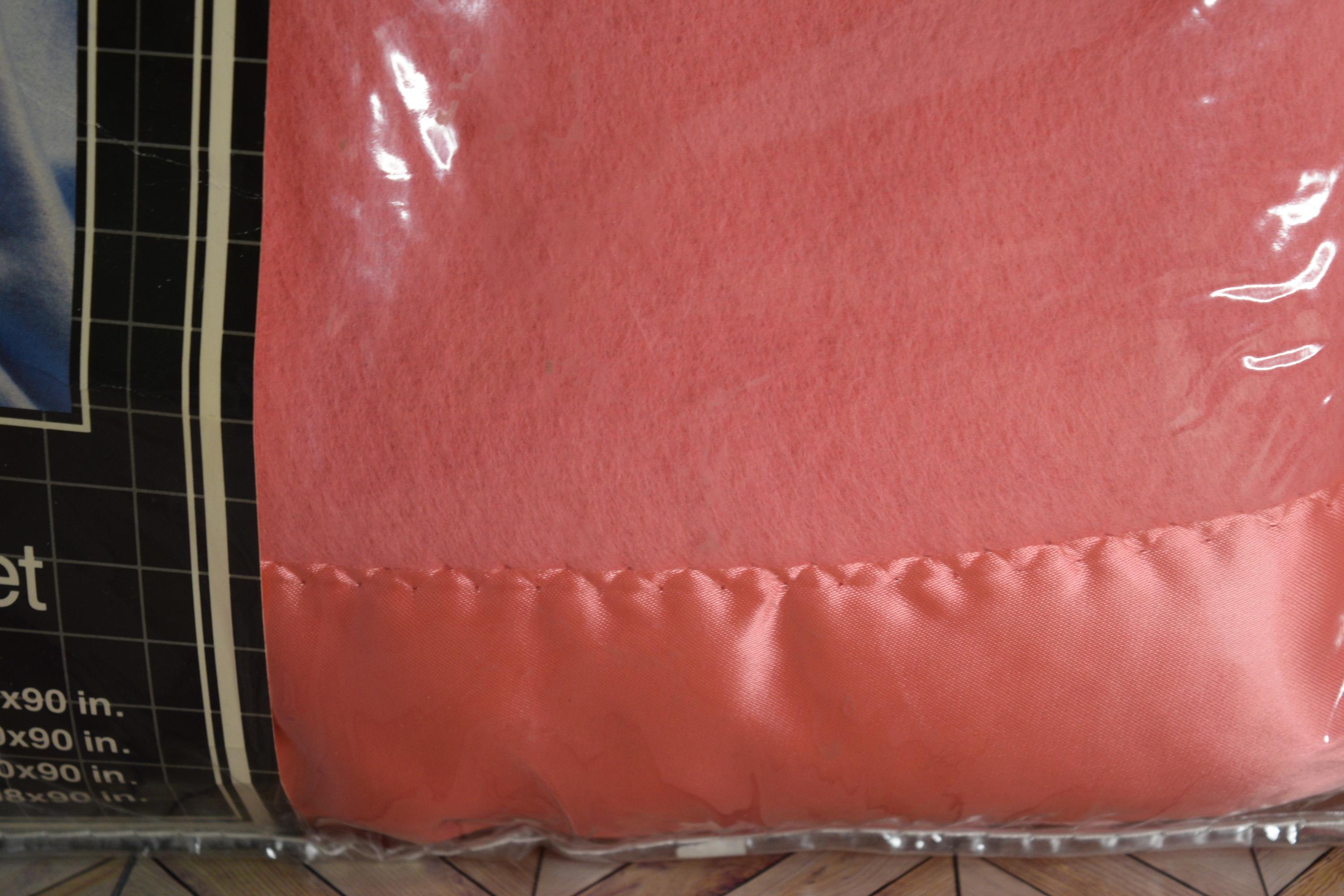 Vintage Cannon Royal Empress 100% Acrylic Blanket Queen Size Satin ...