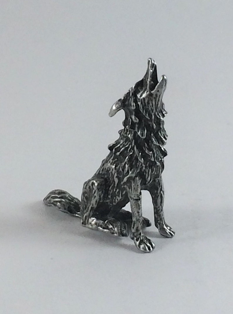 Pewter Sitting Howling Wolf - Etsy