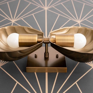 Deco Vanity Shell Light Art Deco Shell Retro Fixture Bathroom Lighting ...