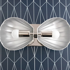 Deco Vanity Shell Light Art Deco Shell Retro Fixture Bathroom Lighting ...