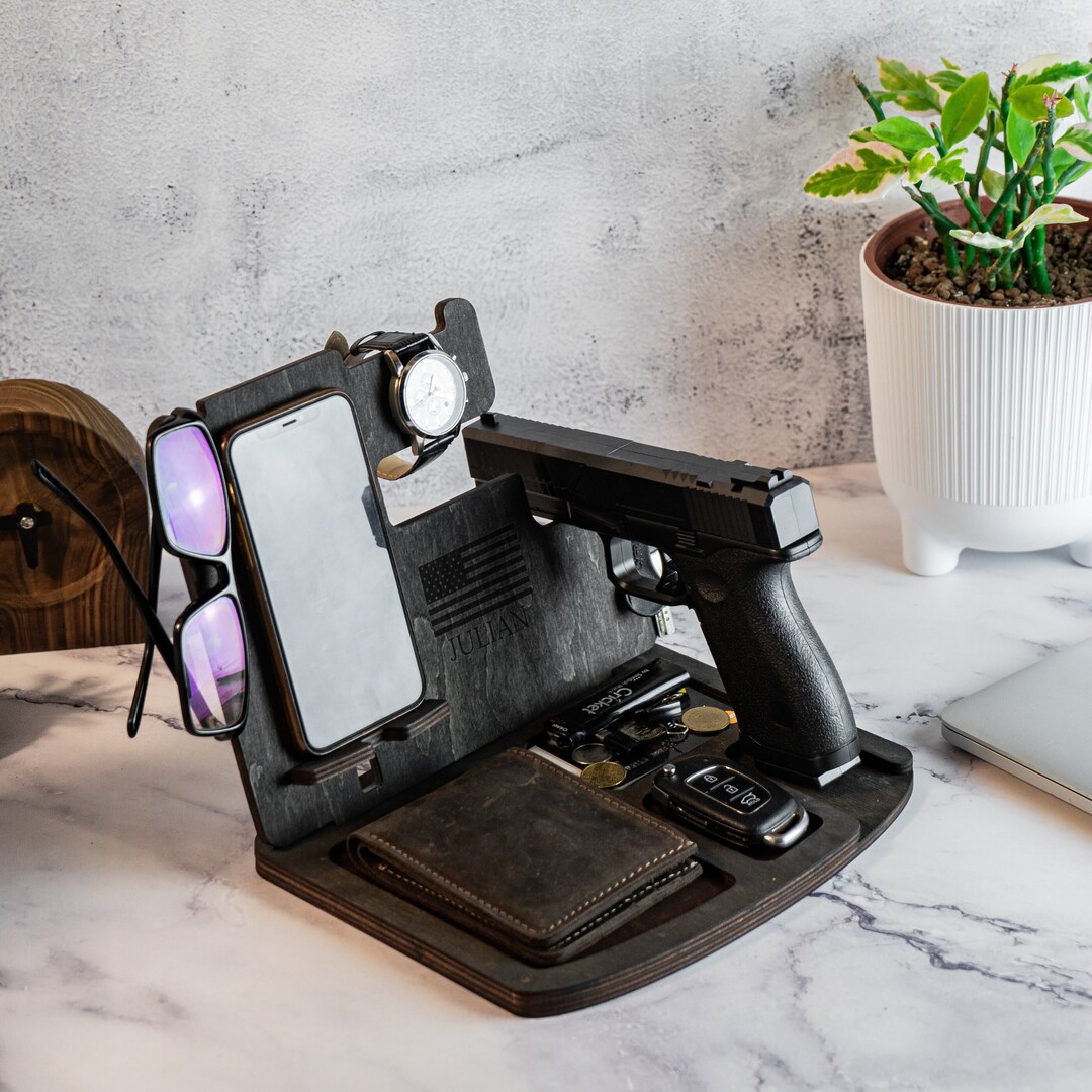 Personalized Wooden Docking Station 3in1, Multi Device Charging Stand ...