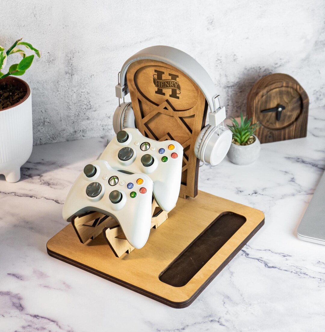 Personalized Wooden Controller Stand, Headset Holder and Gaming ...