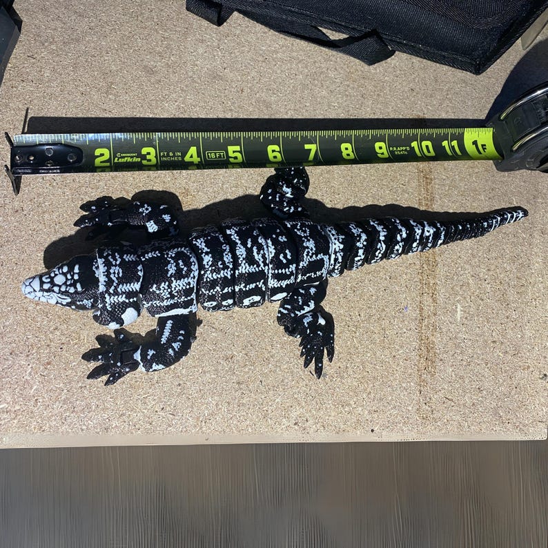 3D Articulated Black and White Tegu Realistic 3D Printed Reptile Toy ...