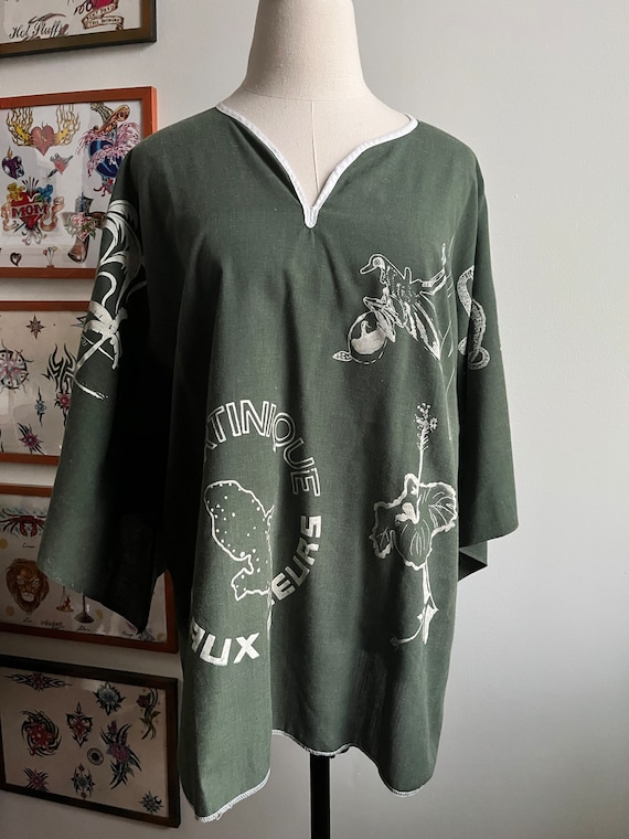 90s vintage tee tunic Martinique flower island shirt … - Gem