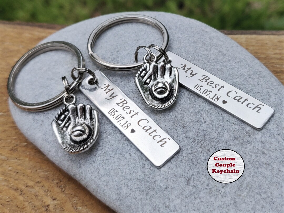 Custom Couple Keychain Anniversary Gifts for Boyfriend Girlfriend ...