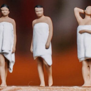 Bath Man Woman in Towel Swimming Pool Miniature Action Figures Diorama ...