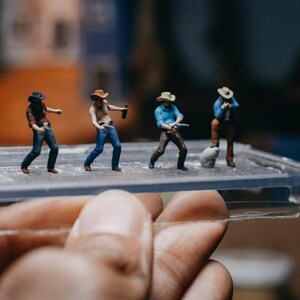 Miniature Cow Boy Series Action Figure Diorama Scale 1/64 or 1/87 ...