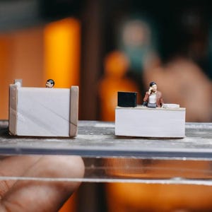 Miniature Mini Figures Office Furniture Desks Man Office Worker for ...