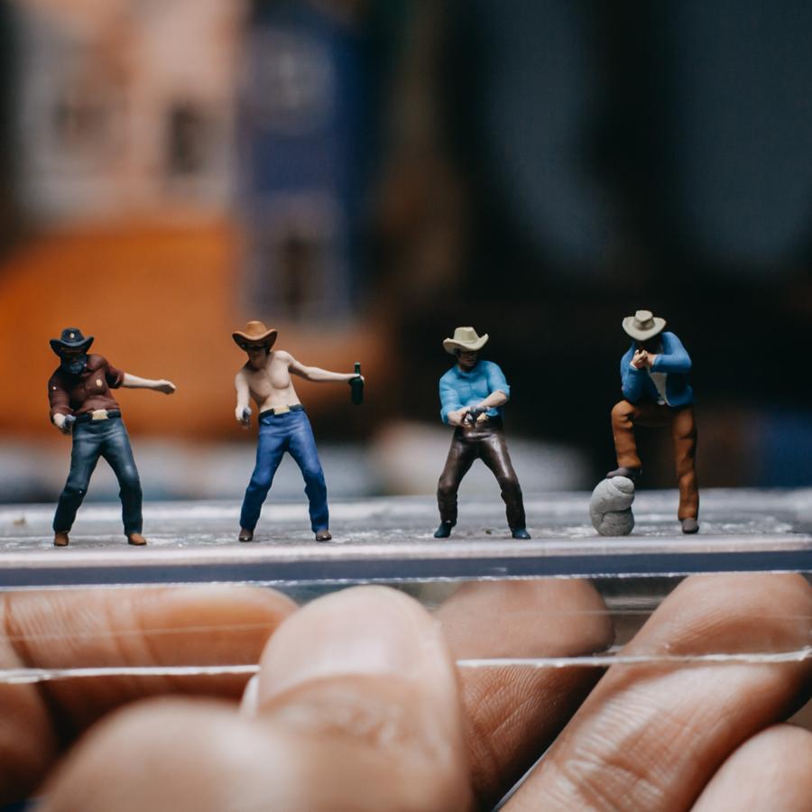 Miniature Figure Action Man Cow Boy Series Diorama Scale 1/87 ...