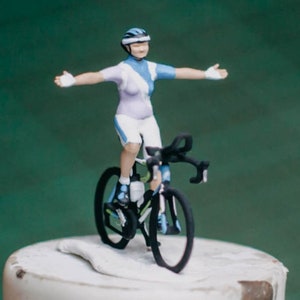 Man Riding Bicycle Miniature Figures Action Diorama Scale 1:87 Mini ...