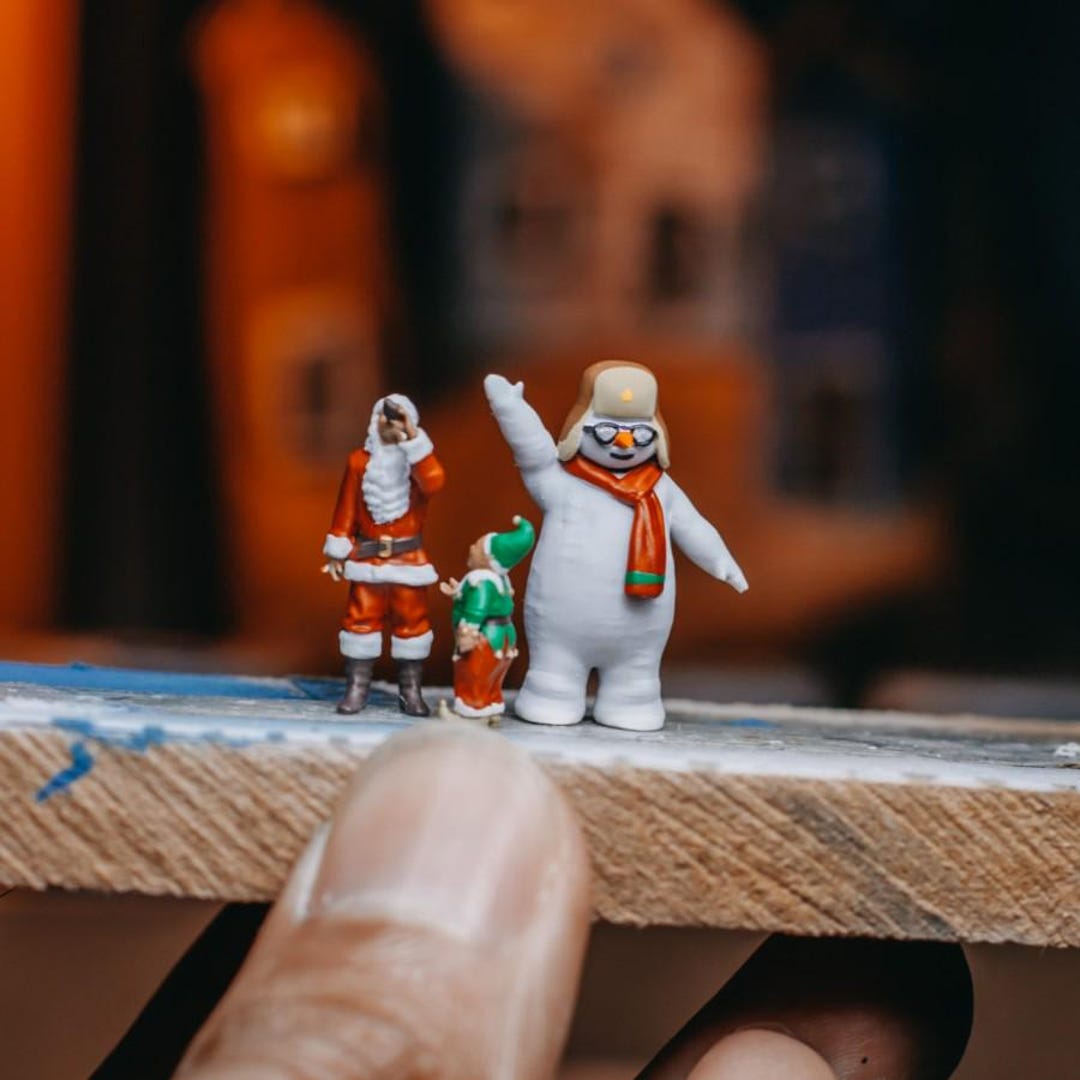 Miniature Action Figure Santa and Snow Christmas for Diorama Scale 1:87 ...