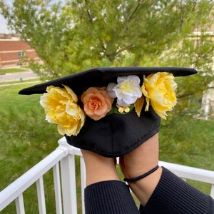 Graduation Cap Flower Crown - Etsy