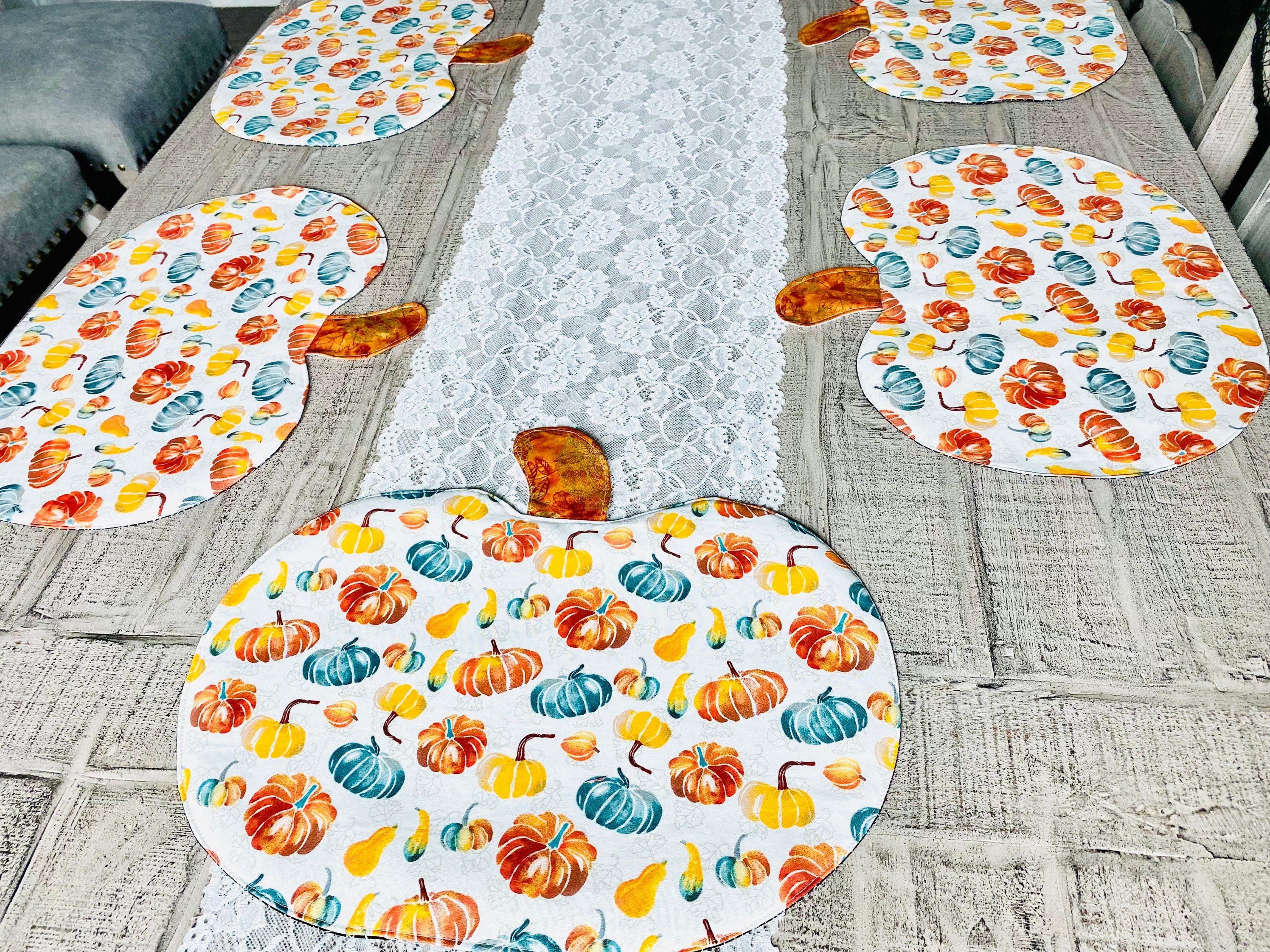 Reversible Pumpkin Place Mat Sewing Pattern & Tutorial | Table Decor ...