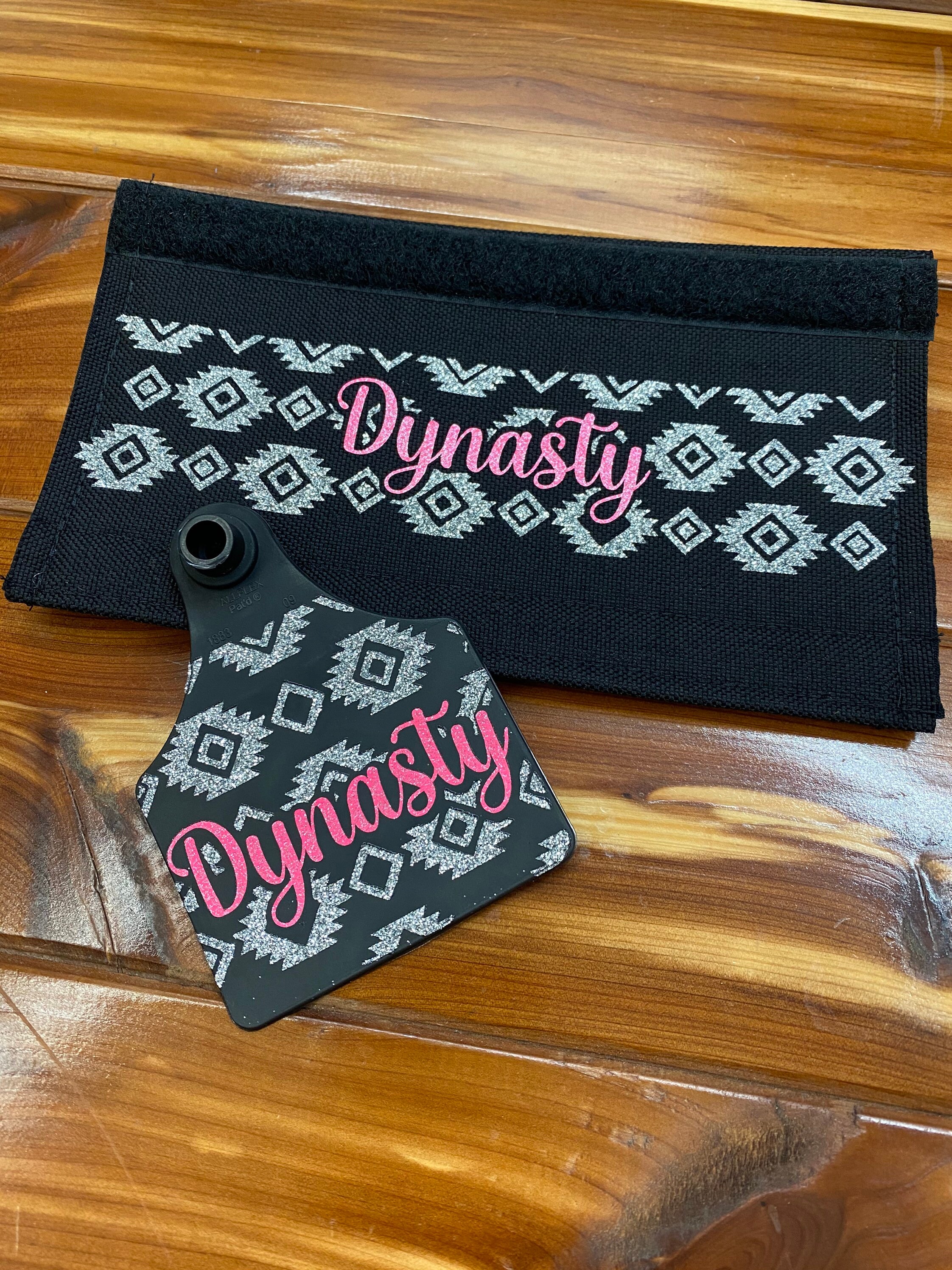 Custom GLITTER Cattle Ear Tag With Matching Rope Halter Noseguard - Etsy