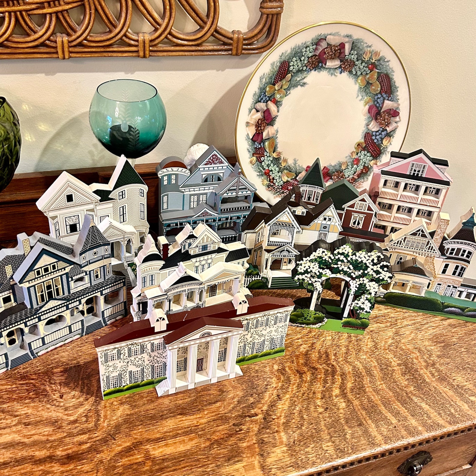 Shelia's House Pillow-thompson House Helena, Arkansas Wooden Historic ...