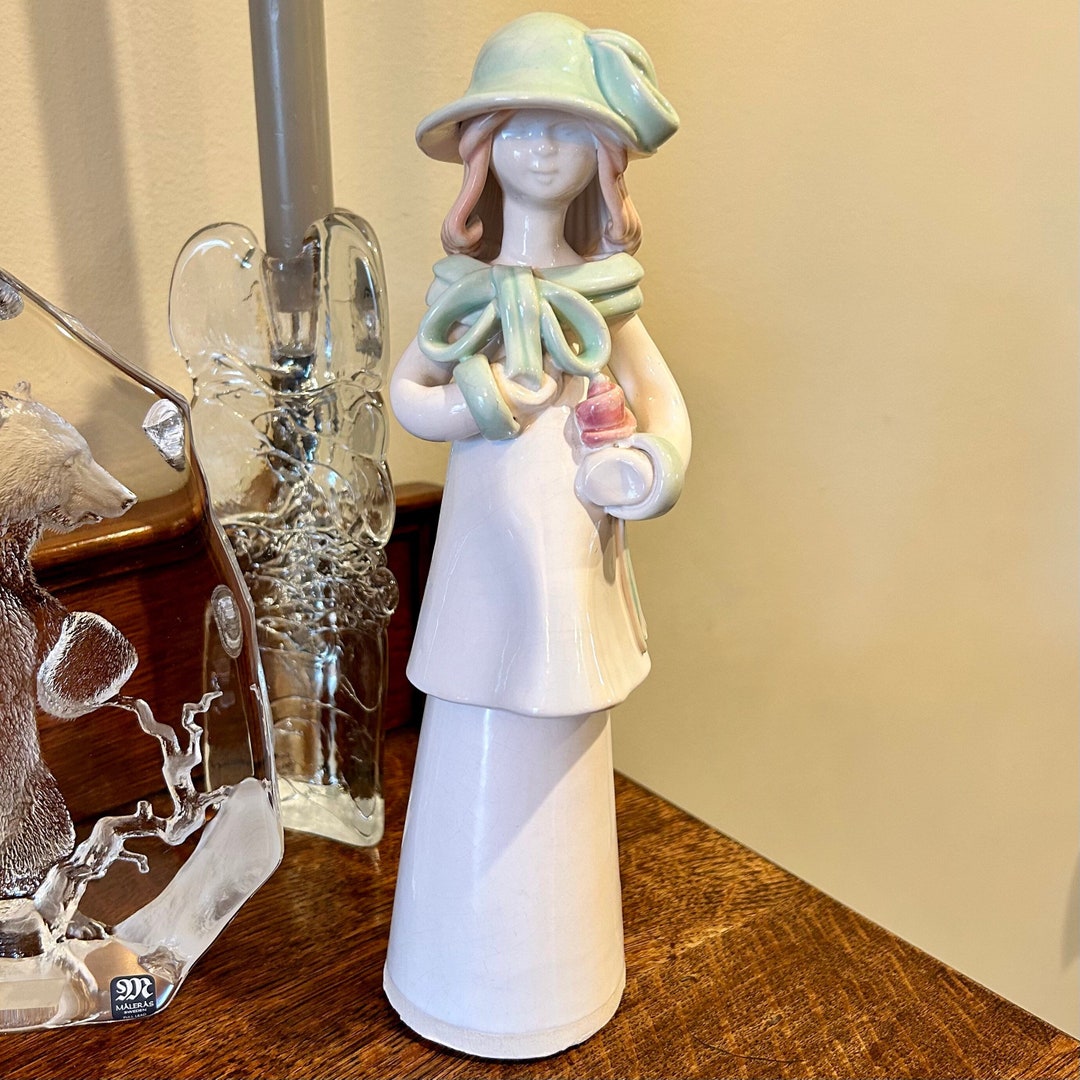 Céramique Sculpture contemporaine de dame, artiste québécoise G. Courvoie, fait main, Québecois ...