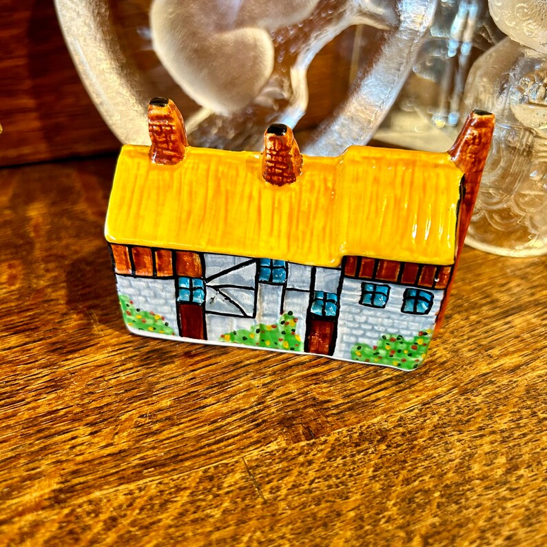 Ceramic Anne Hathaway's House Castle Cottages Miniature House Curio ...