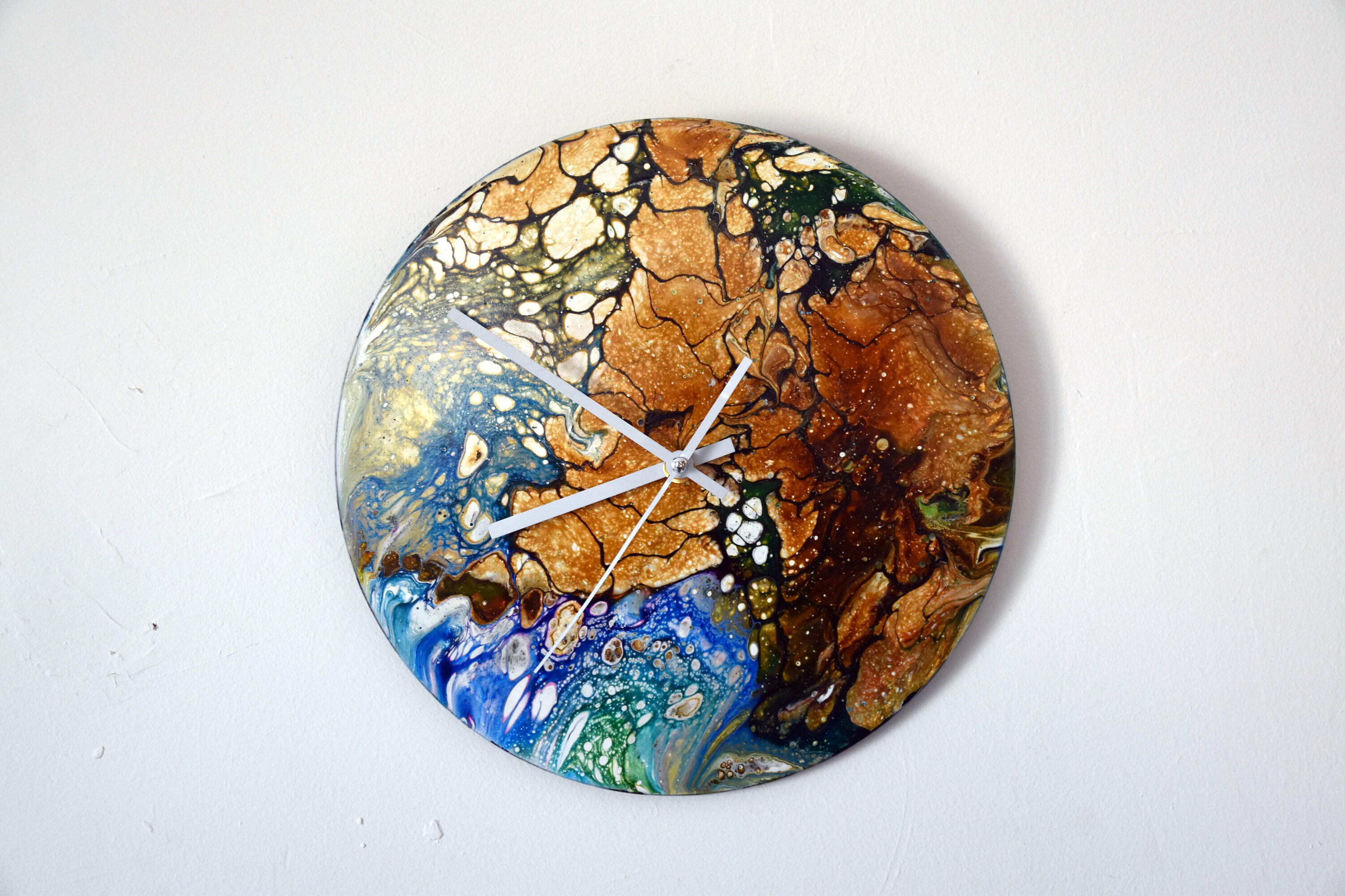 Acrylic Pouring Clock on Vinyl Record - Etsy