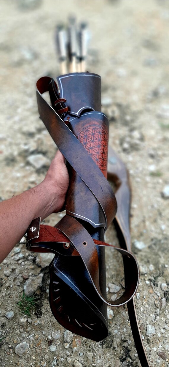 Traditional Back /hip Quiver With Bow Holder Custom Art - Etsy