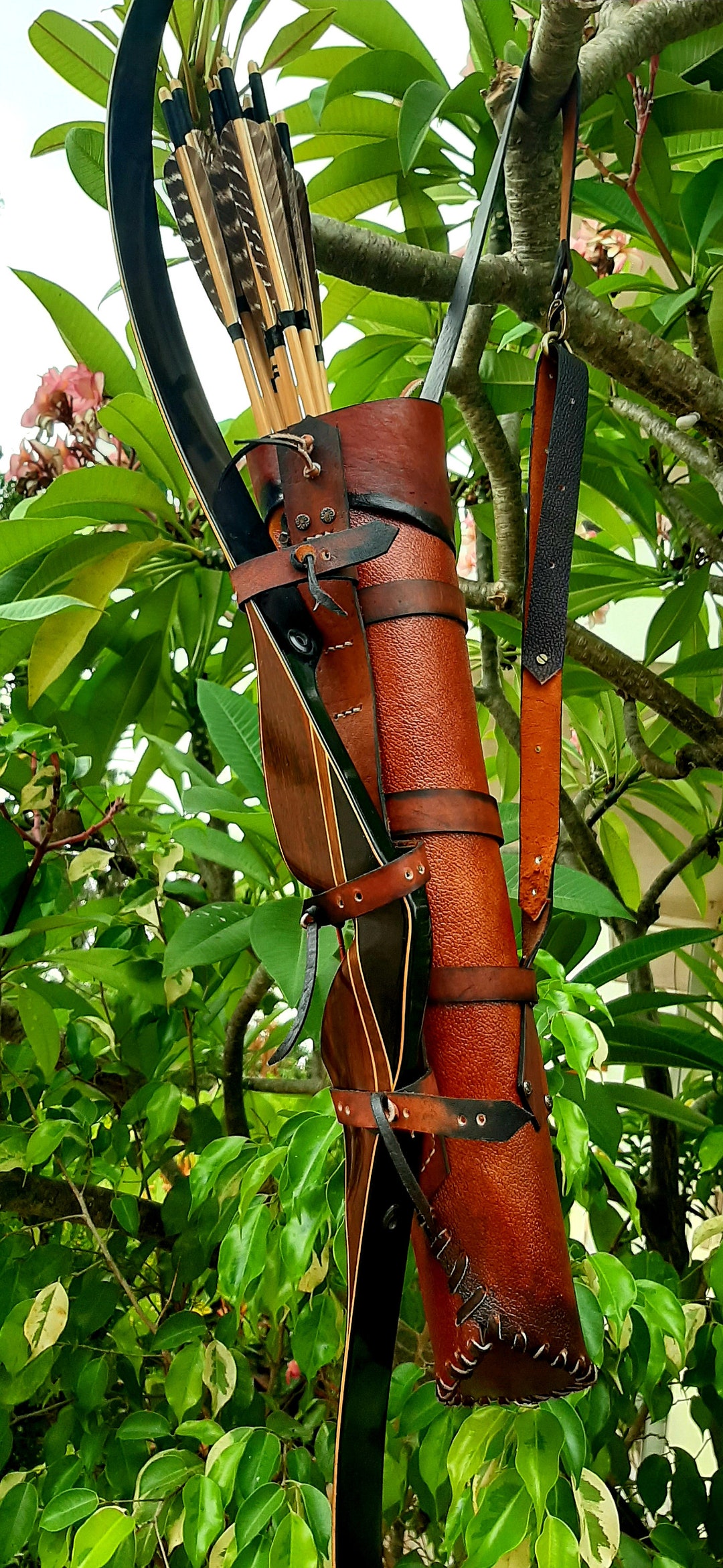 Back Quiver Traditional Archery Cow Leather With Bow Holder Straps FREE ...