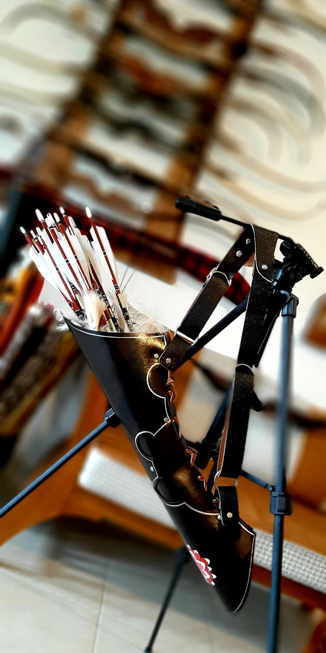 Hip quiver Field Quiver RH/LH Custom handmade in full grain | Etsy