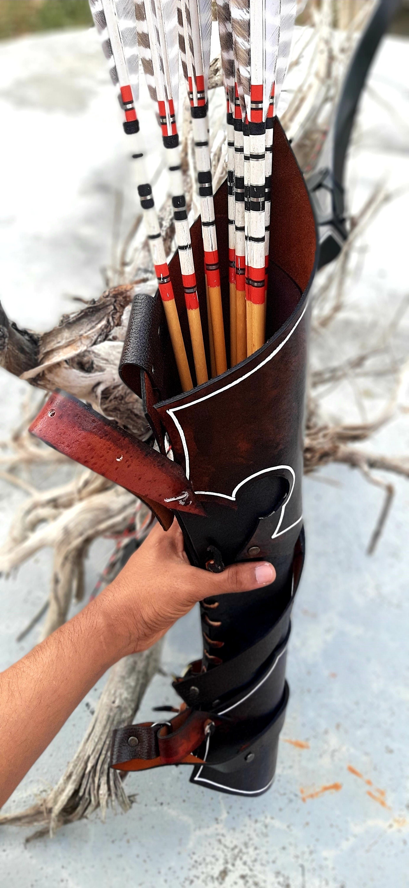 Traditional Back /hip Quiver Custom Quiver Made in Full Grain - Etsy