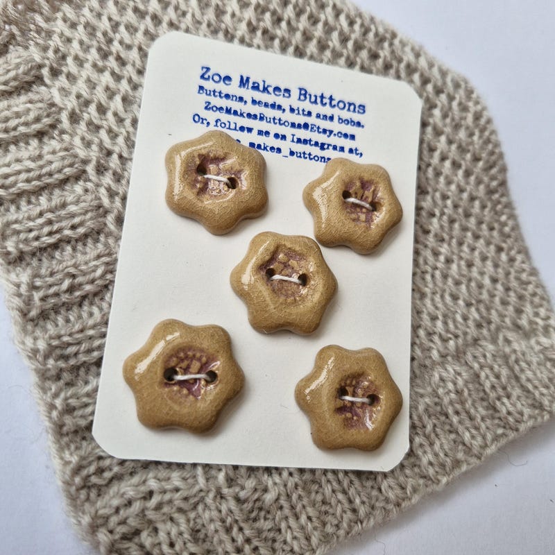 ZoeMakesButtons - Etsy