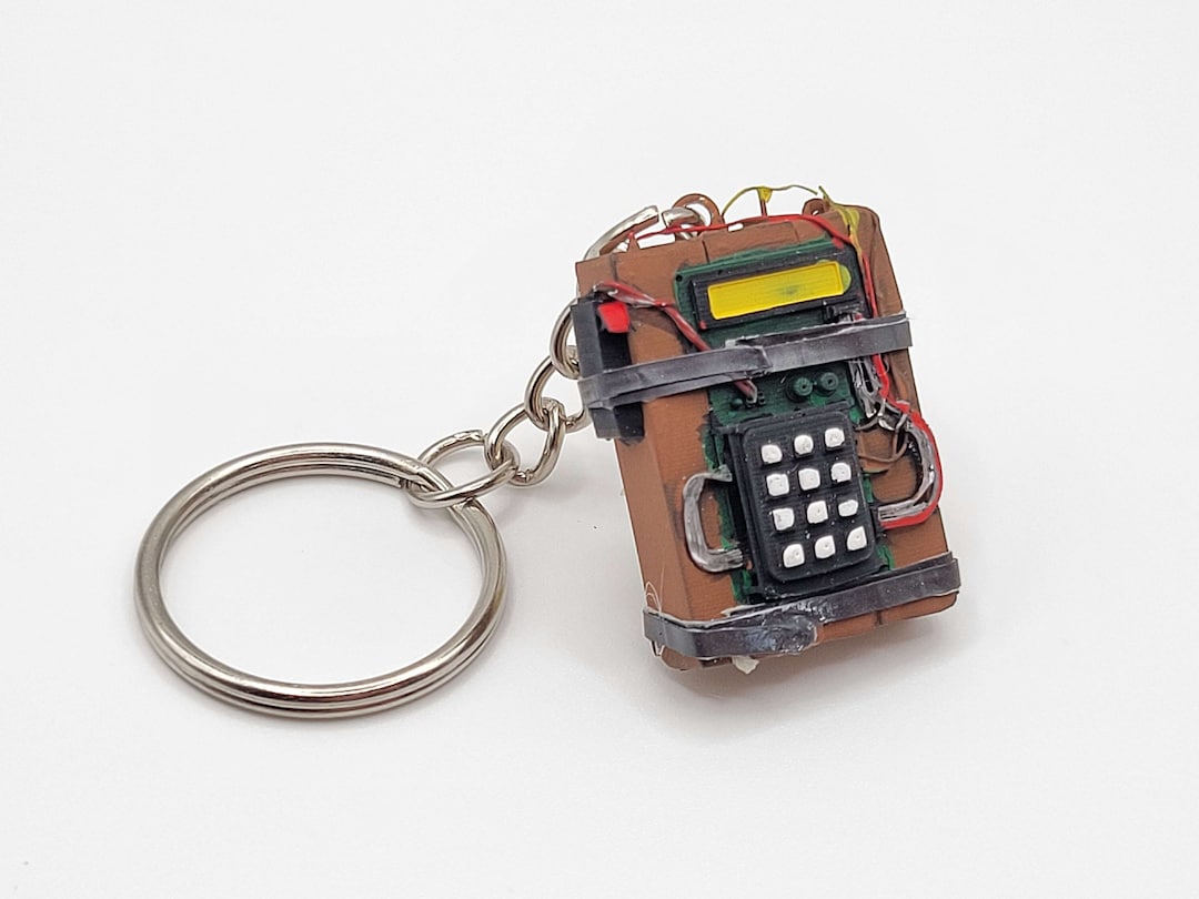 Counter Strike Keychain C4 - Etsy