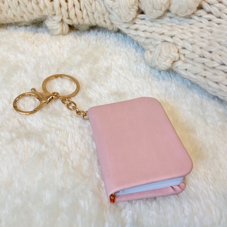 Pretty Vegan Leather Set of 4 Mini Notebooks With Keychain & - Etsy