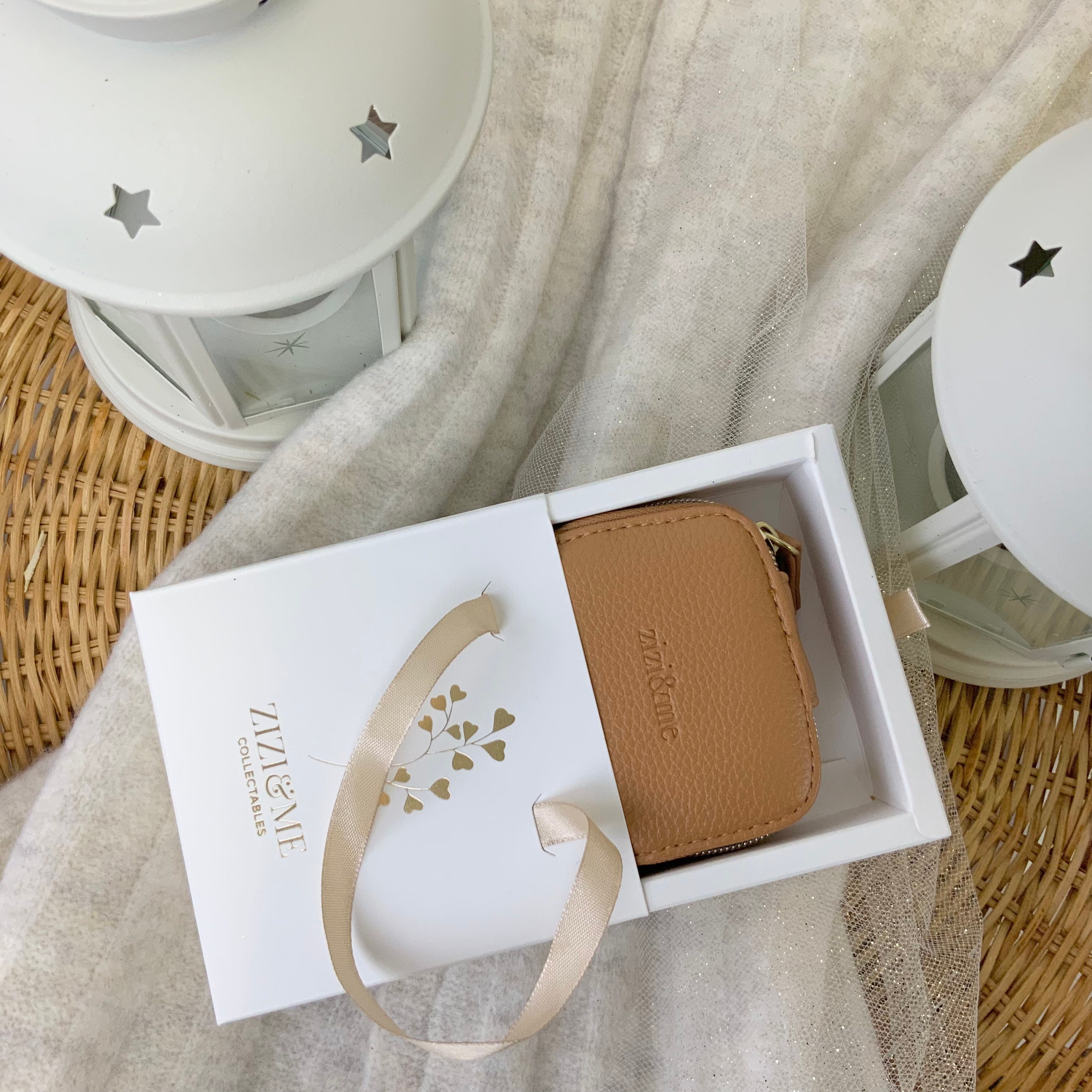 Small Ziziandme Gift Box Perfect for Gifting Pins and Small - Etsy