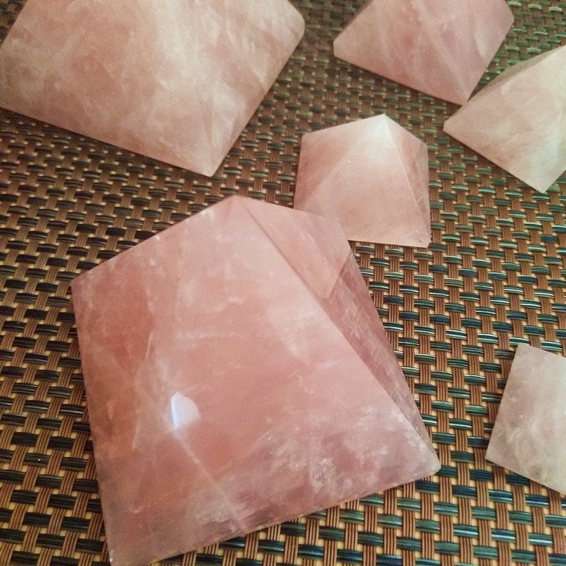 100%natural Rose Quartz Crystal Pyramid Fengshui Stone Pyramid - Etsy