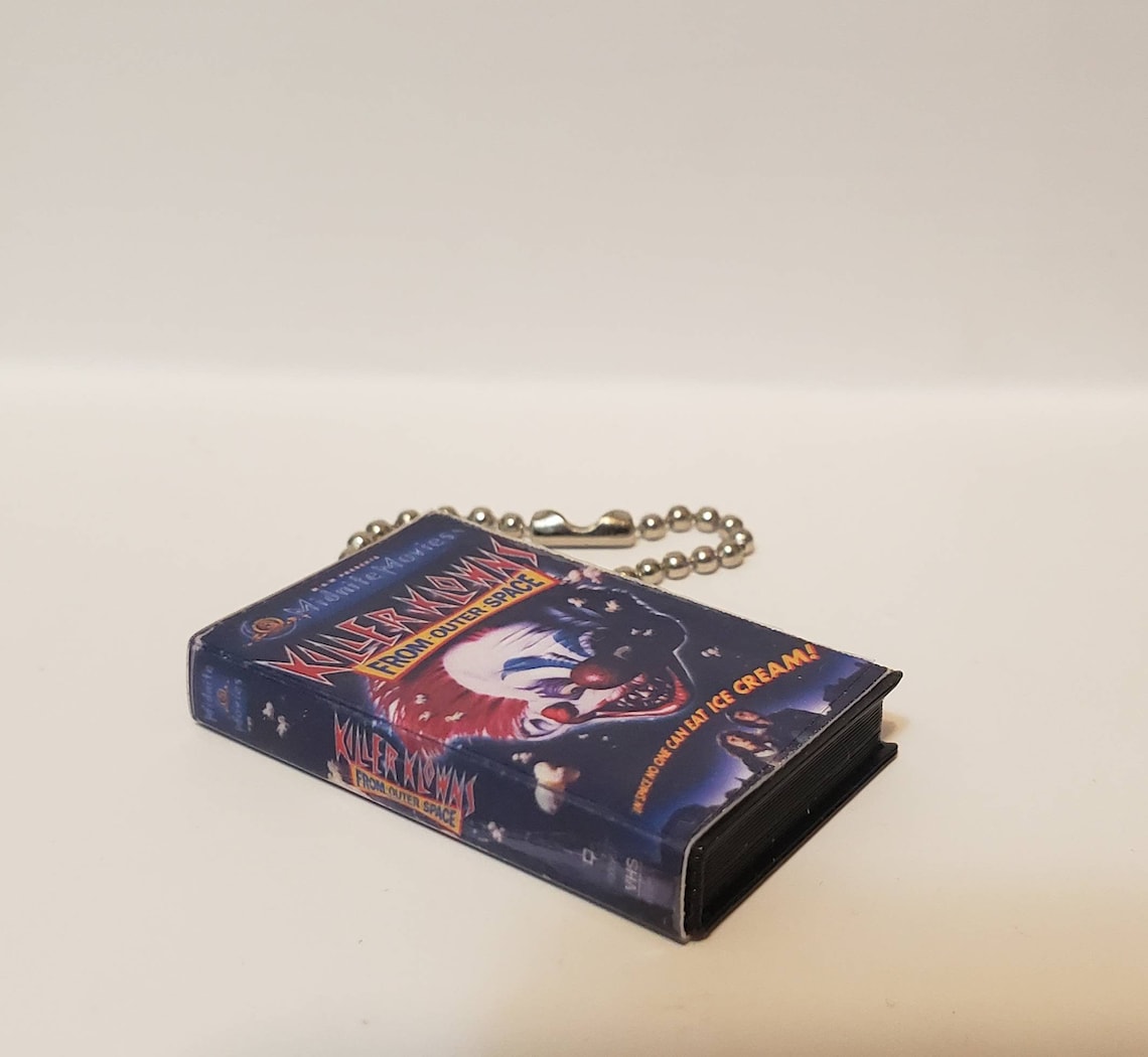 VHS Keychains 80s Horror Movies - Etsy