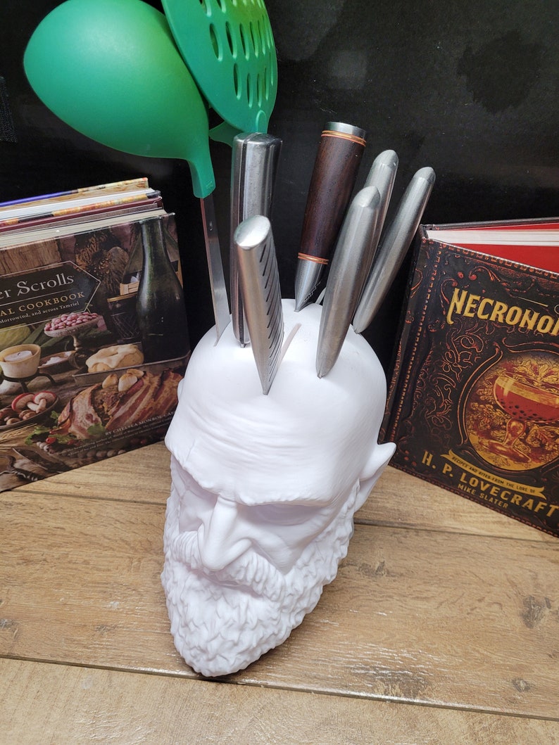 God of War Kratos Knife Block - God of War Ragnarok Kratos Bust ...