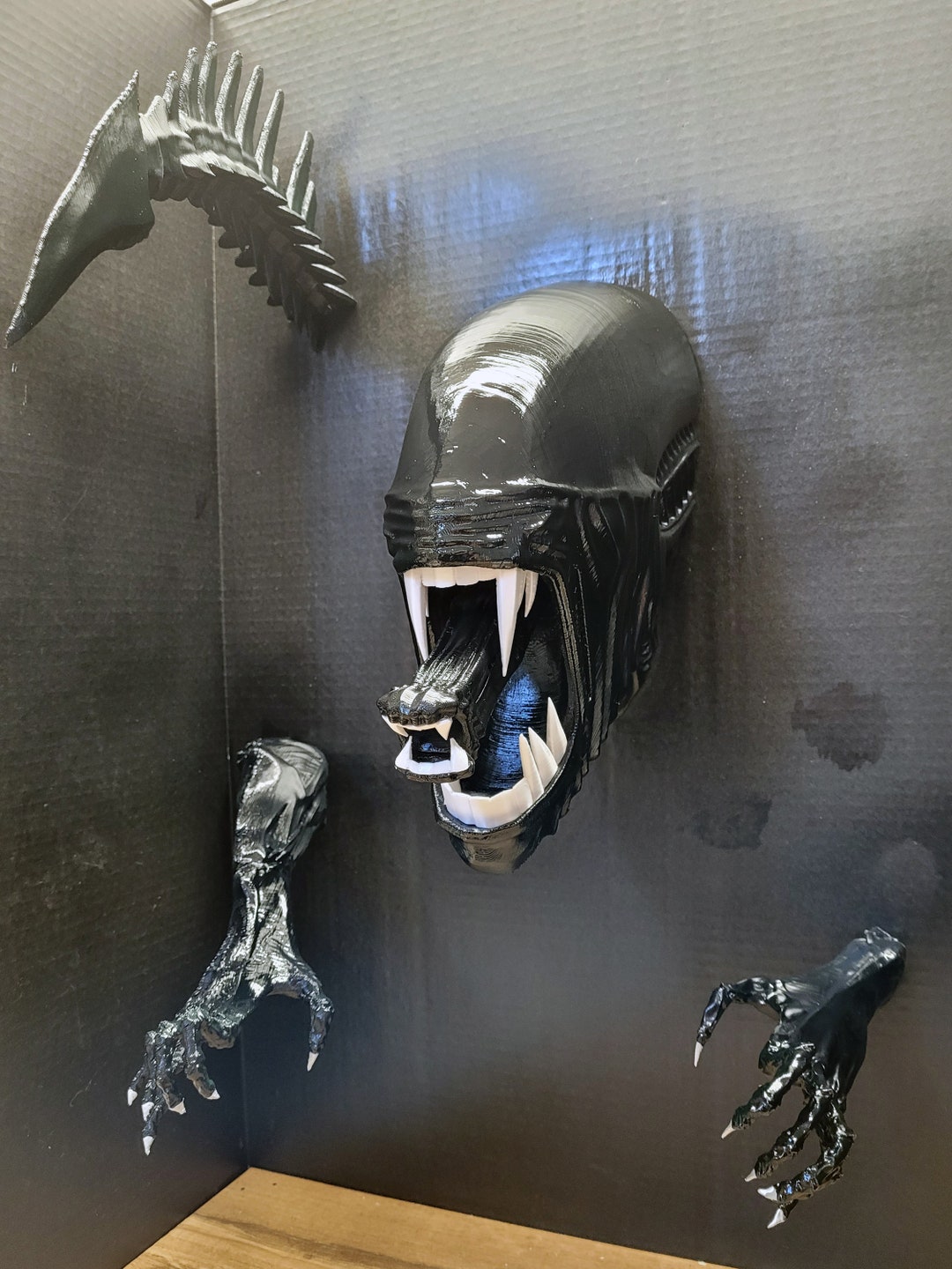 Giant Xenomorph Head Alien Xenomoprh Present Alien Xenomoprh Xenomorph ...