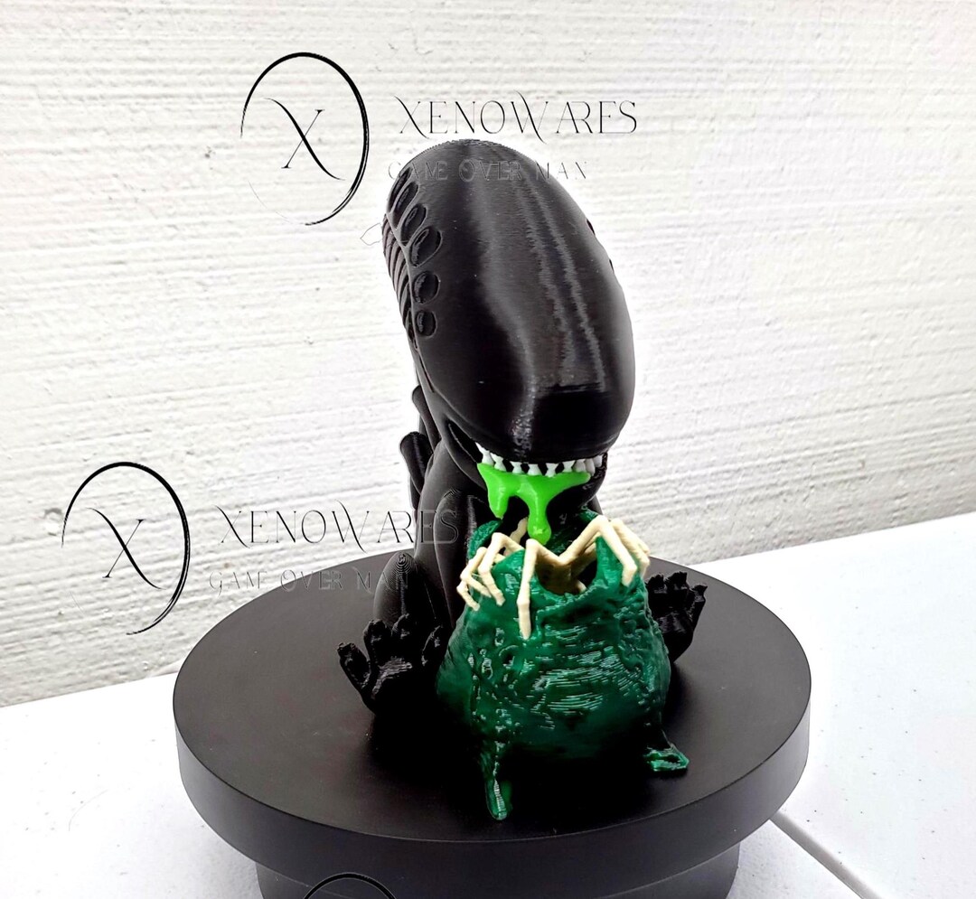 Valentine Easter Baby Xenomorph Heart Keychain | 3D Printed Alien Gift ...