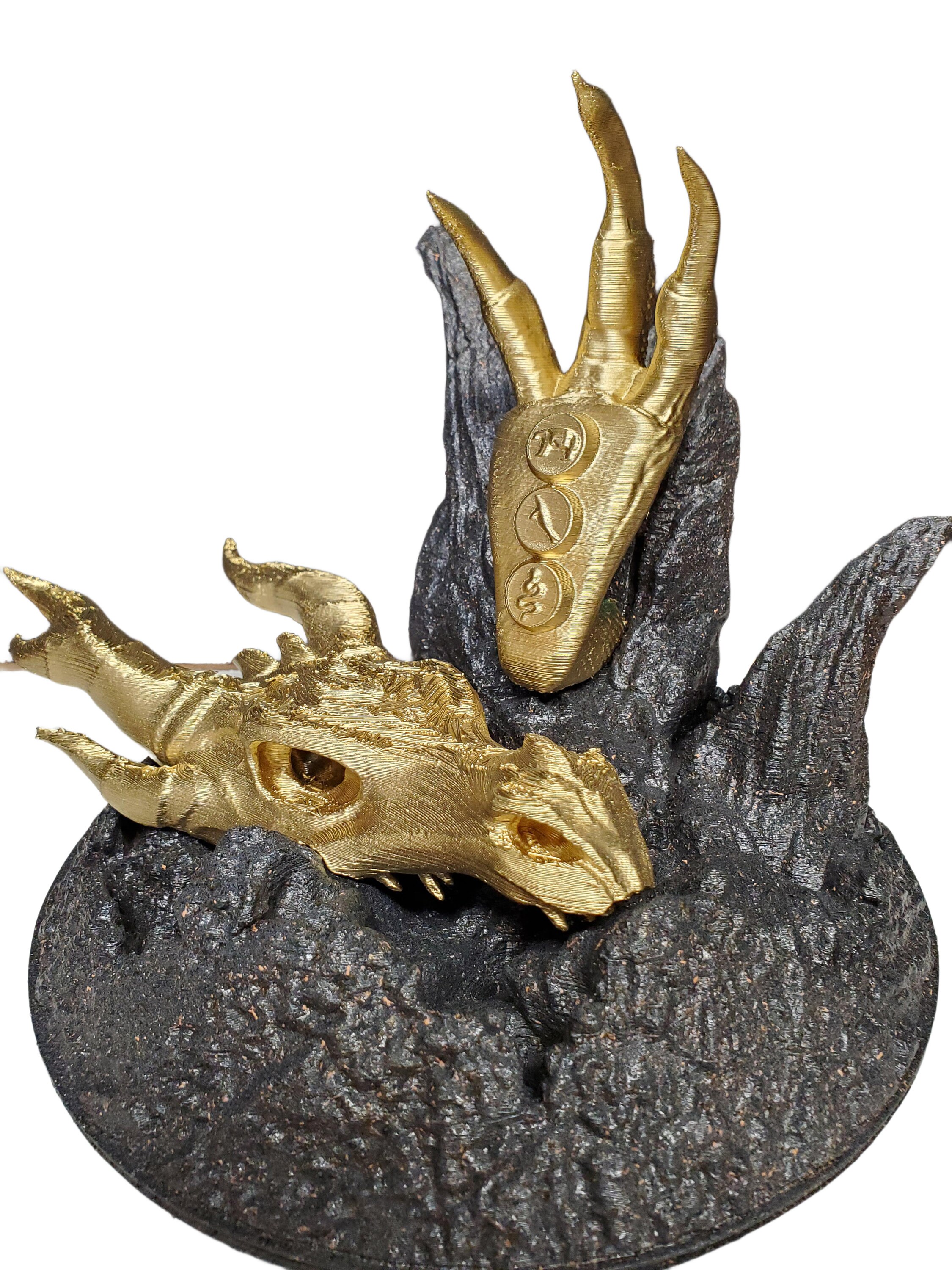 Golden Elder Claw Statue - Medieval Relic Gift - Gift for Gamer - Gift ...