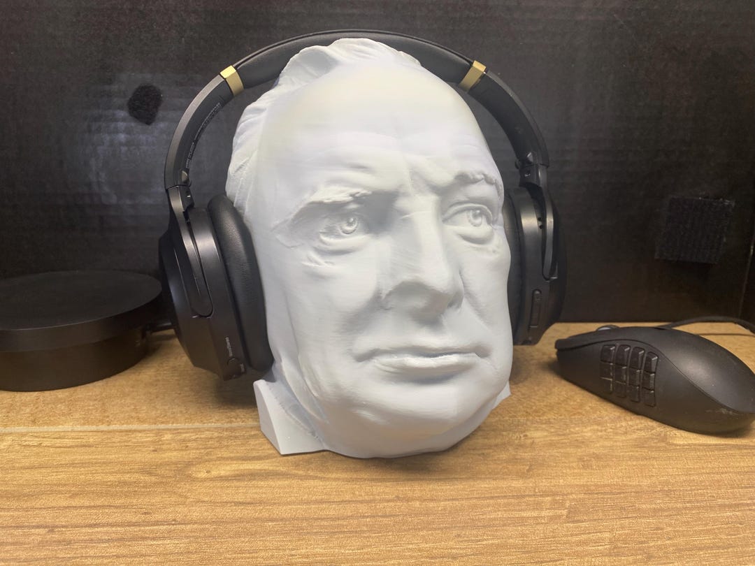 Sir Winston Churchill Bust Headphone Stand | Prime Minister Headset ...