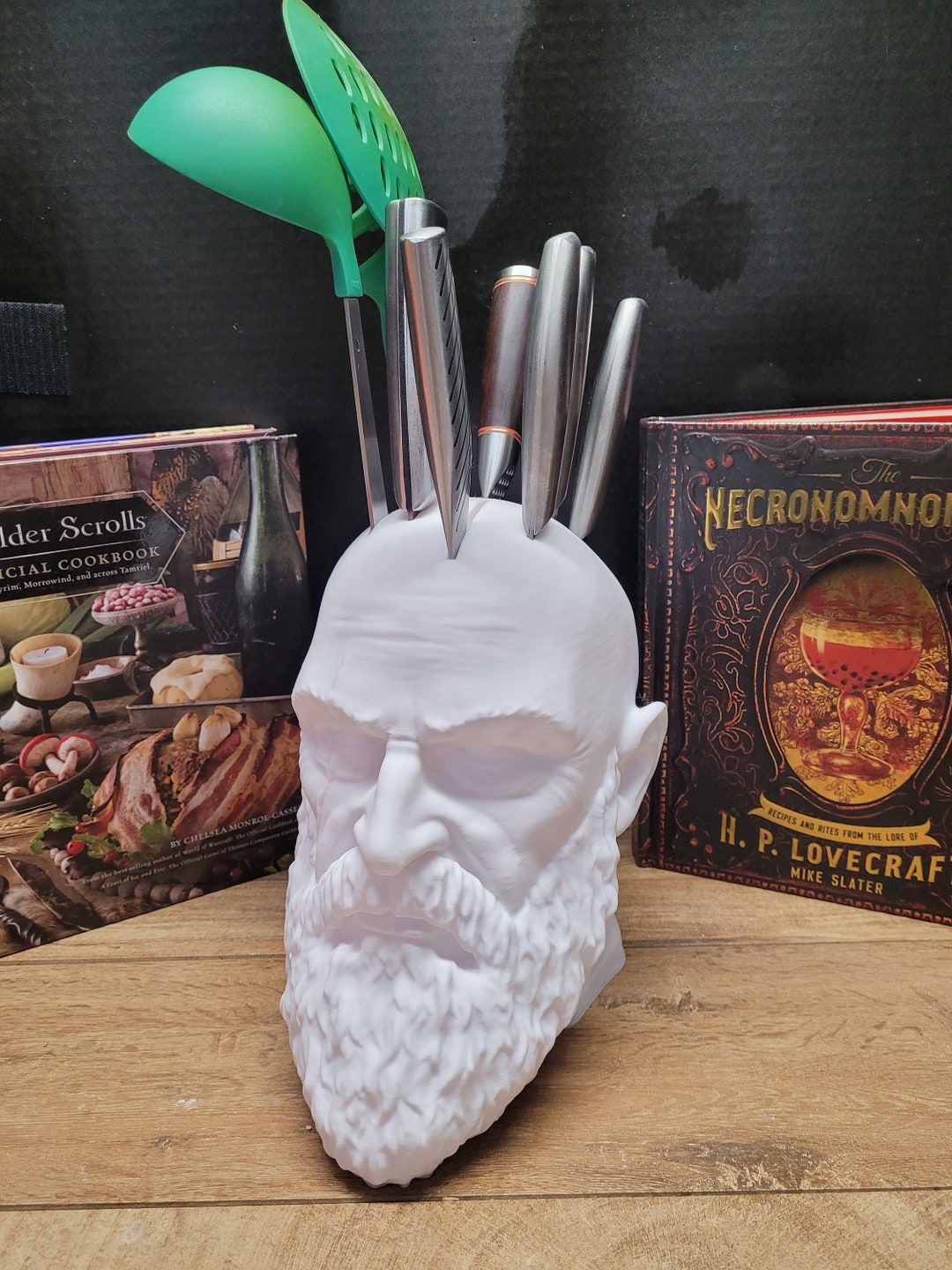 God of War Kratos Knife Block - God of War Ragnarok Kratos Bust ...