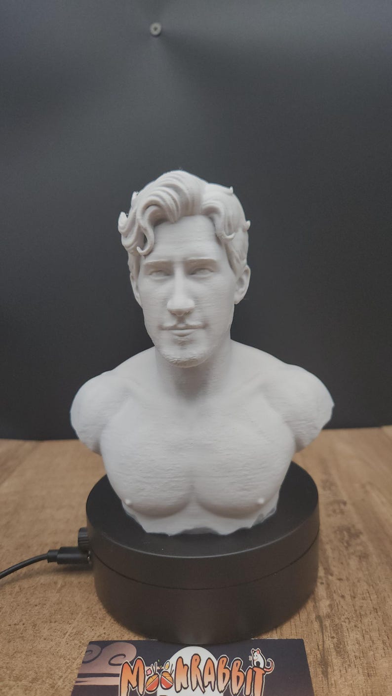 Markiplier Shirtless Bust - Iron Lung Statue - Office Desk Decor ...