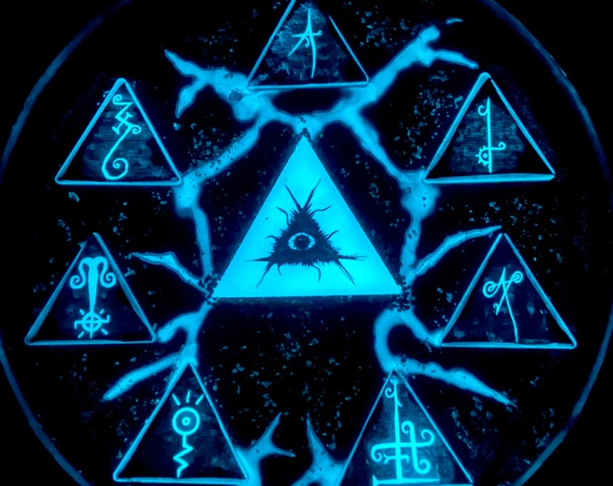 Shadow Altar Table - Etsy