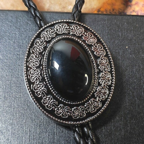 Ruby Southwest Totem Bola Bolo Tie Necklace for Men or Women - Etsy