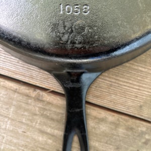 20s 50s VINTAGE Wagner Ware Sidney 0 1058 8 10" Cast Iron Skillet All ...