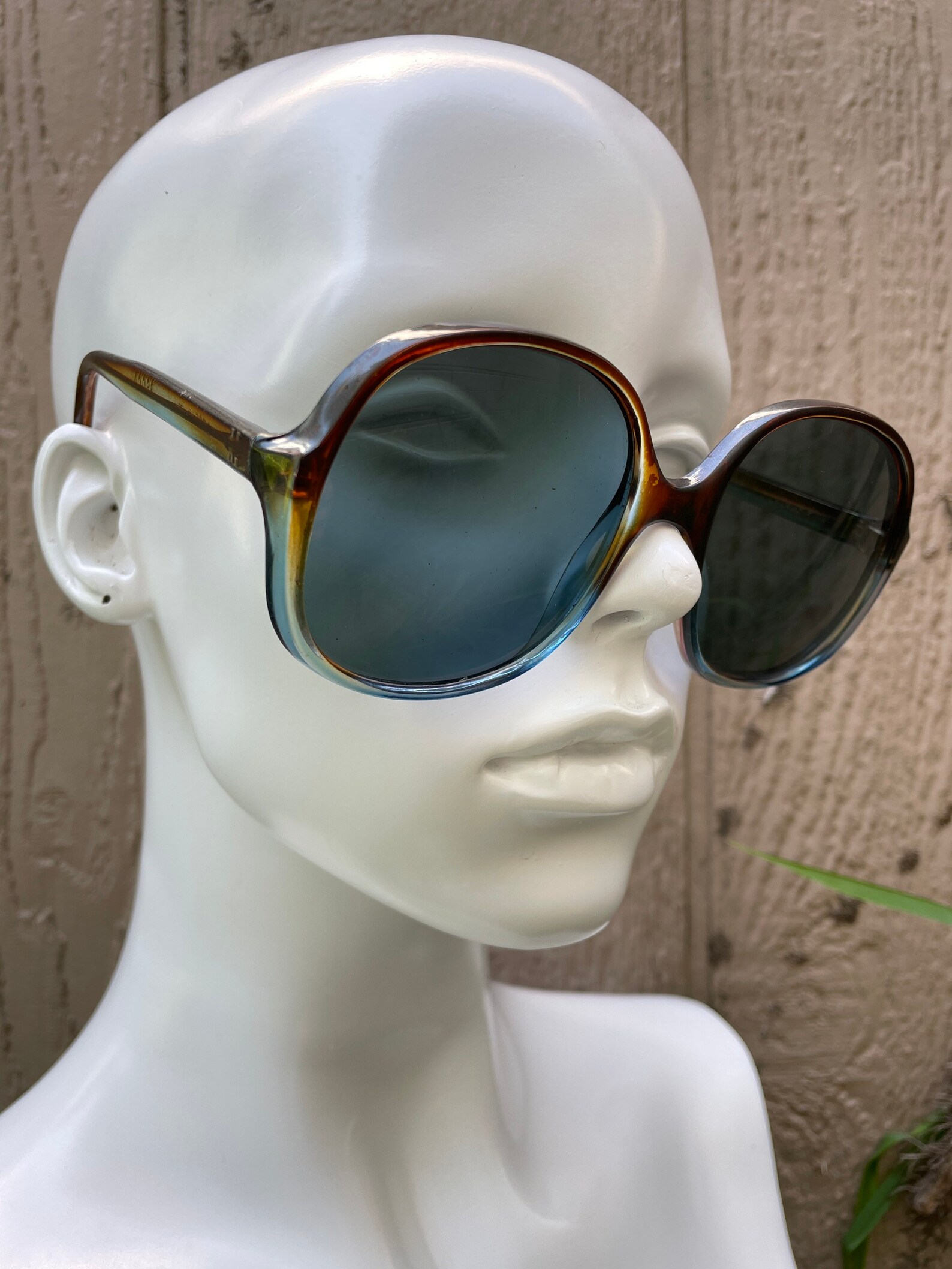 60s 70s VINTAGE Sunglasses Blue & Brown Ombré Plastic Frames | Etsy