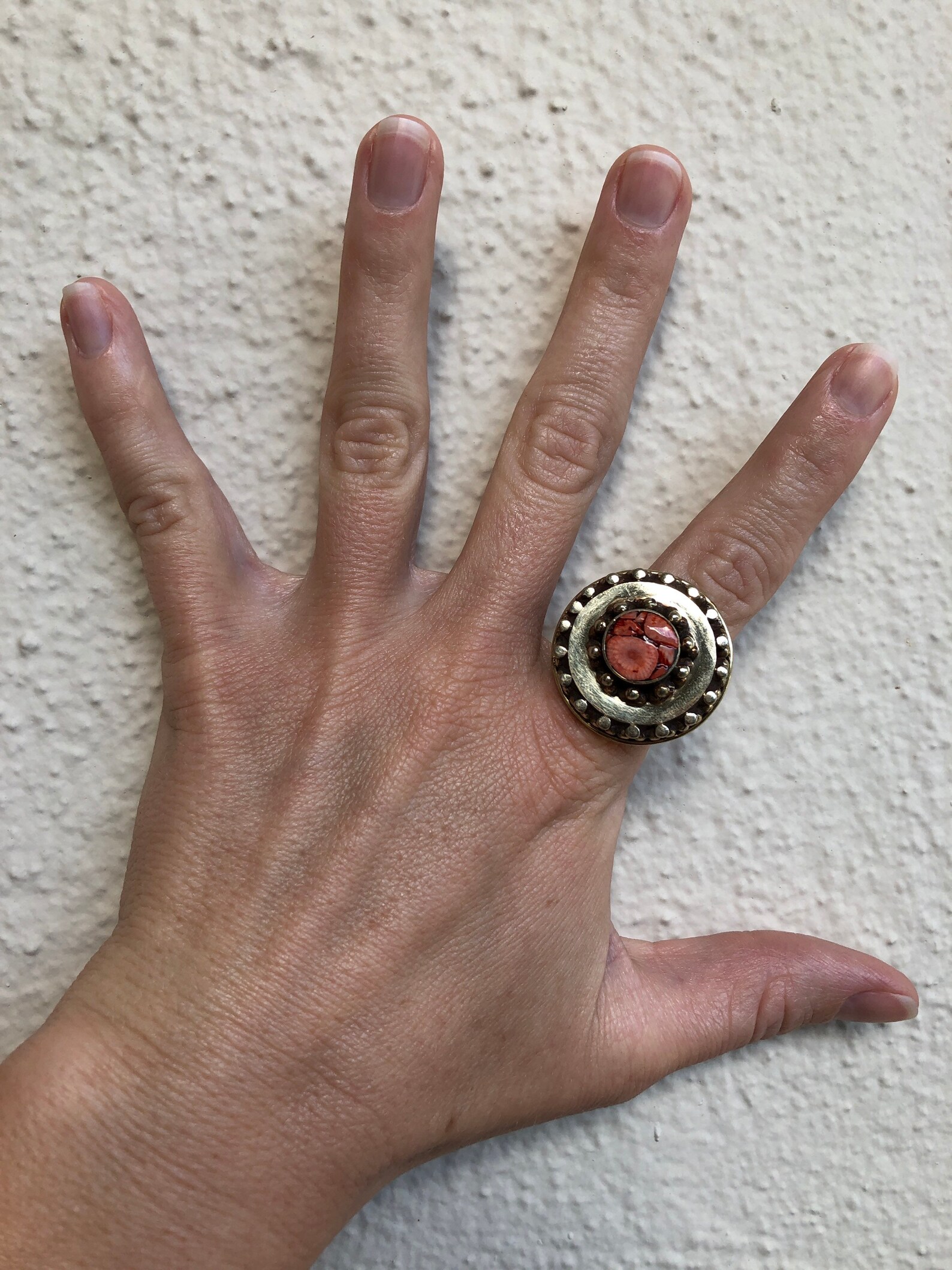 VINTAGE Moroccan Ring Silver Tone Metal Pink Natural Coral Stone Round ...