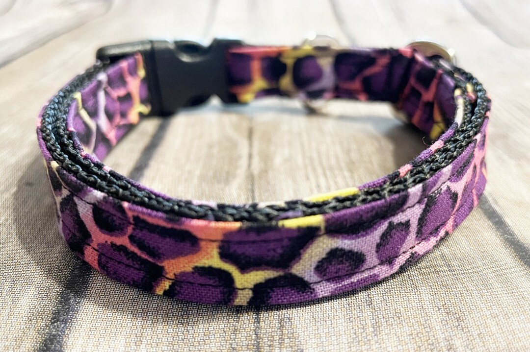 Purple Giraffe Dog Collar With Side Release Buckle, Xsmall, Small ...