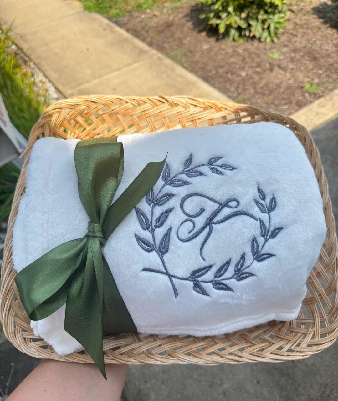 Personalized Embroidered Blanket With Initial – Custom Monogram Throw ...