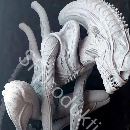 Alien Xenomorph Raw Kit /// Film Figure Kit /// Real Size /// - Etsy