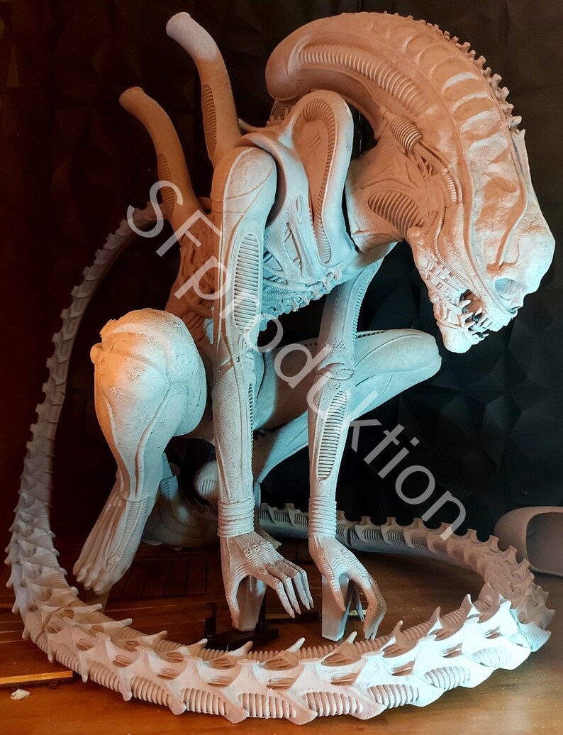 Alien Xenomorph Raw Kit /// Film Figure Kit /// Real Size /// - Etsy