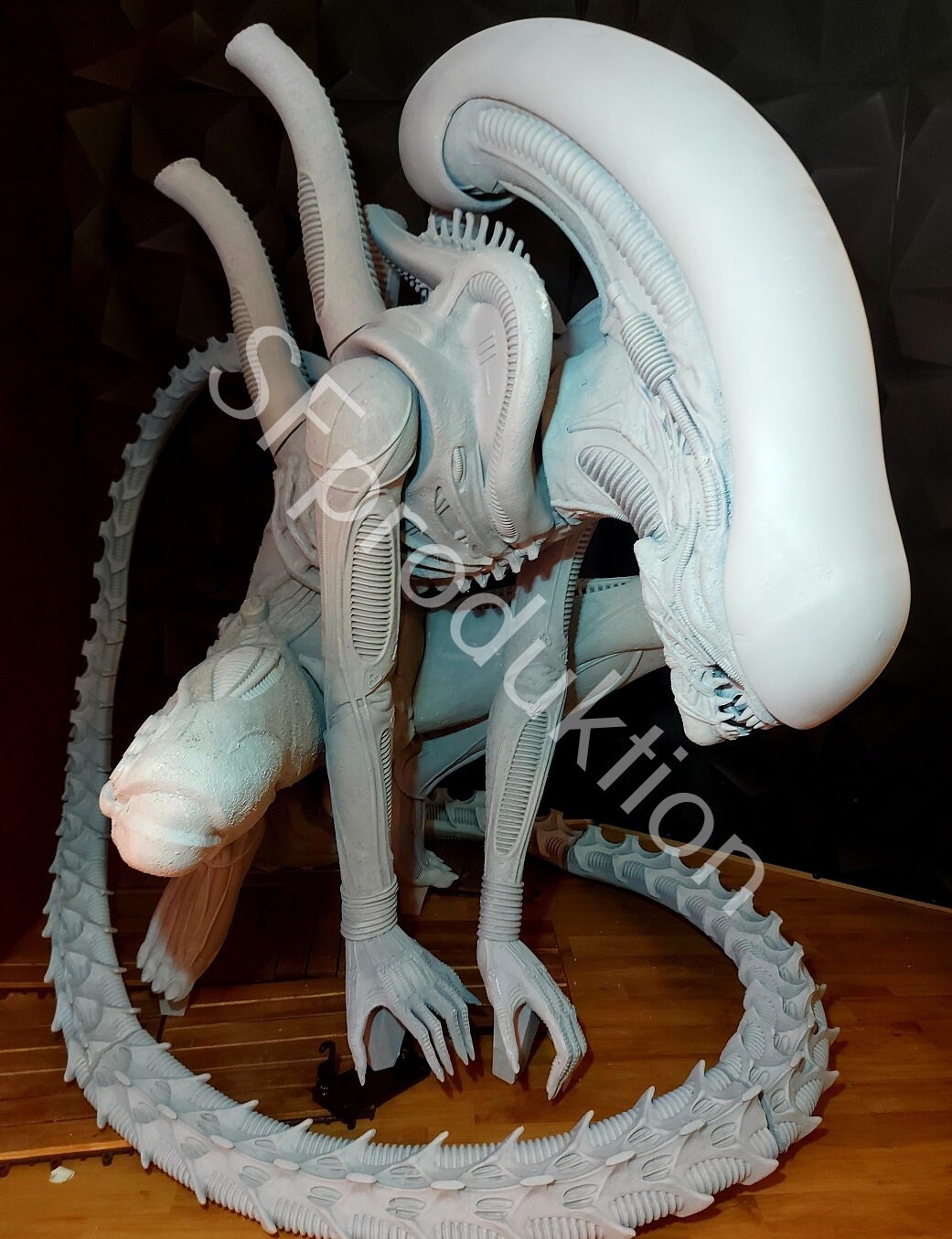 Alien Xenomorph Raw Kit /// Film Figure Kit /// Real Size /// - Etsy